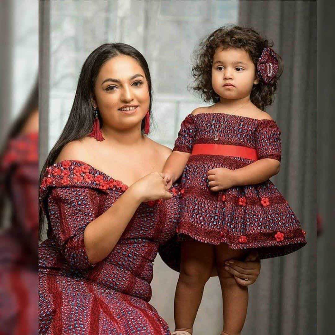 46 Adorable Mother-Daughter Matching Dresses and Family Outfits That ...