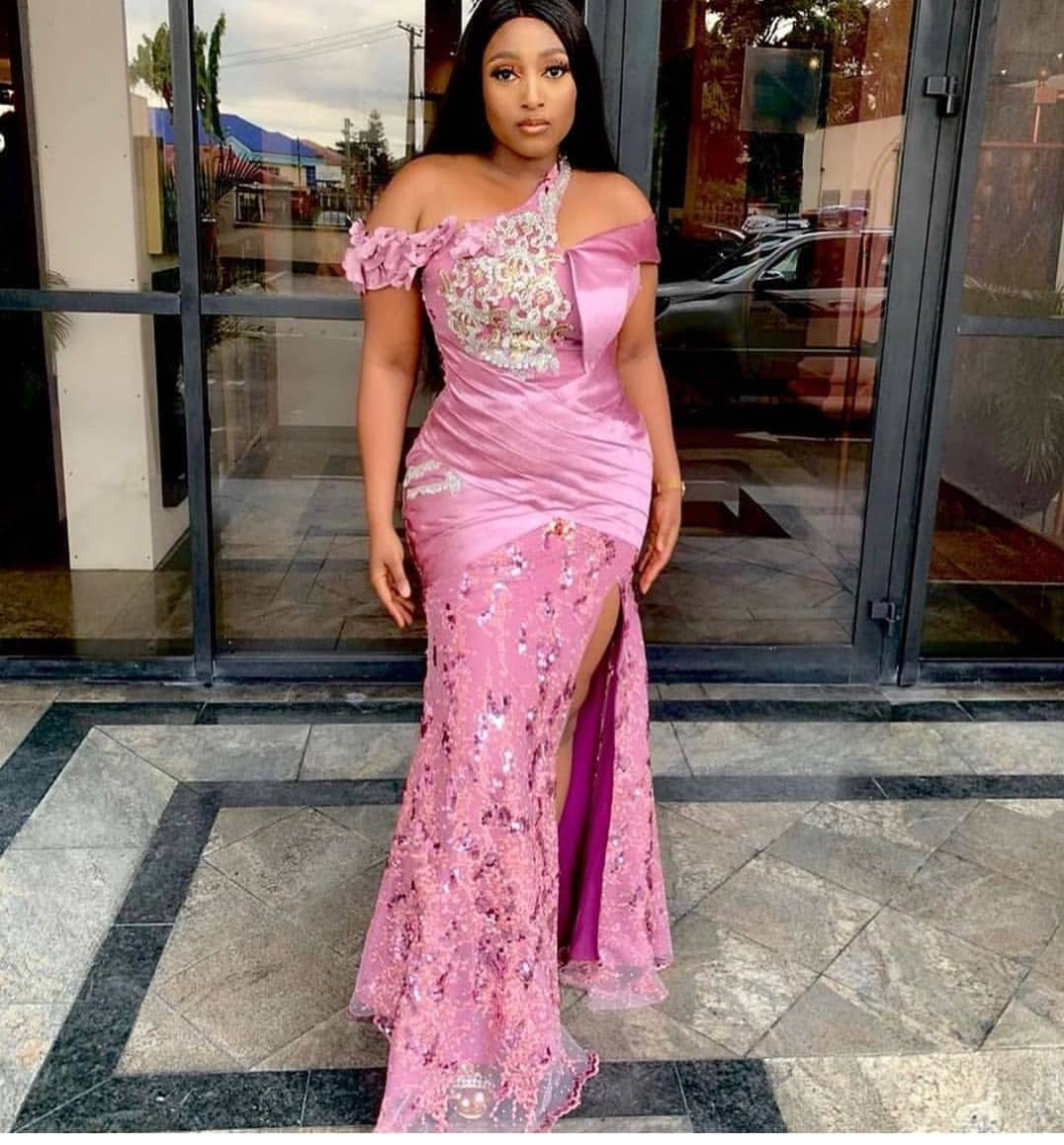 30 PHOTOS: Aso-Ebi Lace Styles With Trendy And Beautiful Designs for ...