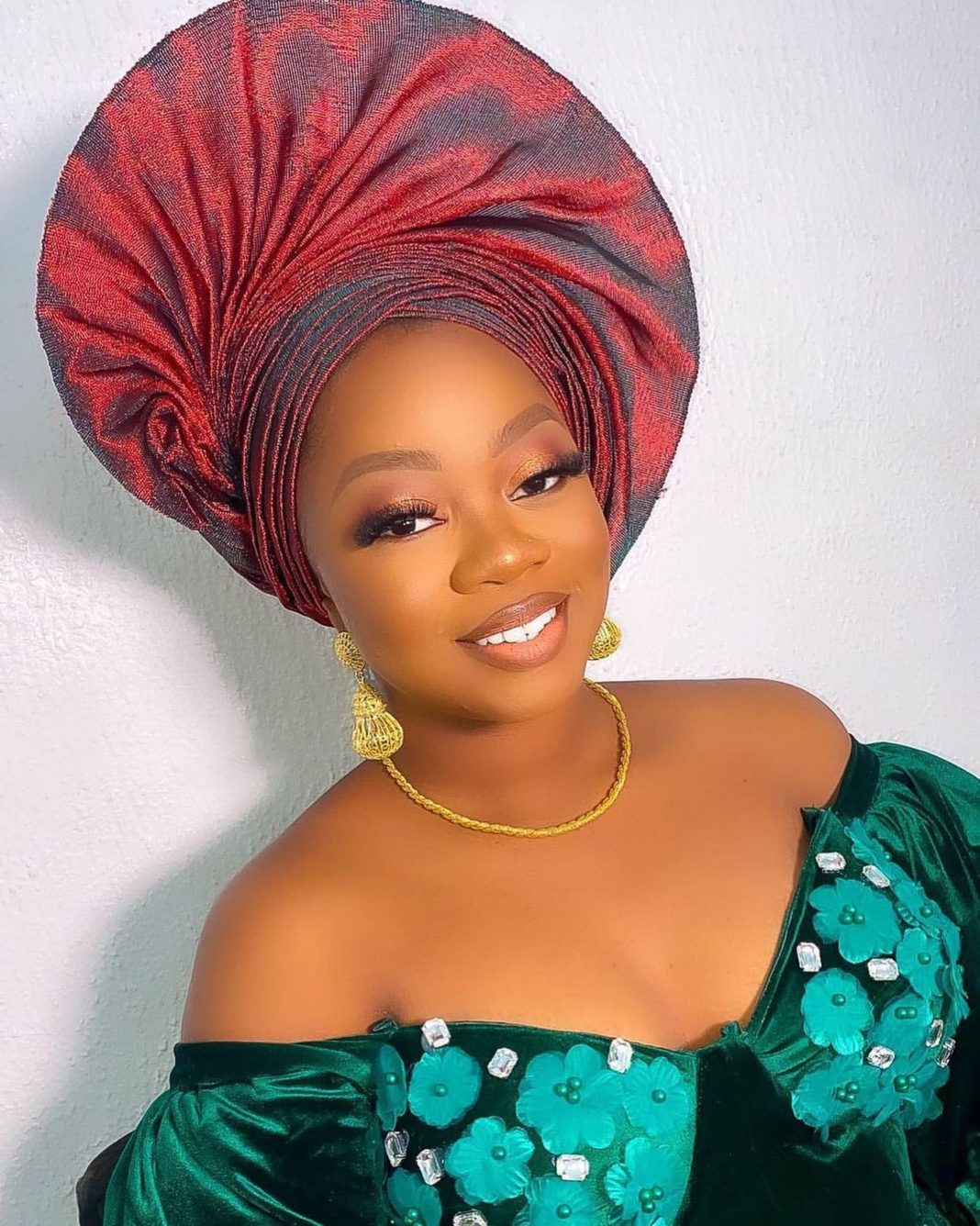 10 Trending Gele and Makeup Styles for the Modern Woman - OD9JASTYLES