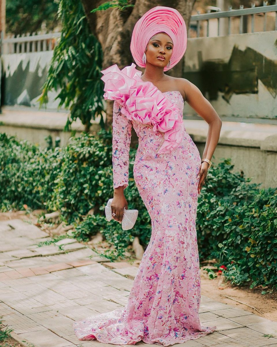 Ladies, Here Are Some Beautiful Outfits That Can Draw Nice Compliments ...