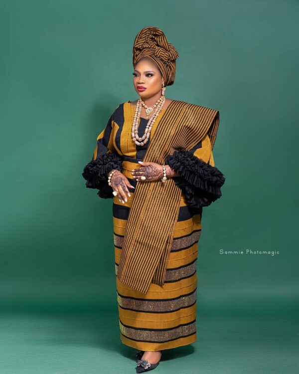20+ Fascinating Aso-Oke For Fashionable Mothers, Moms, And Wives ...