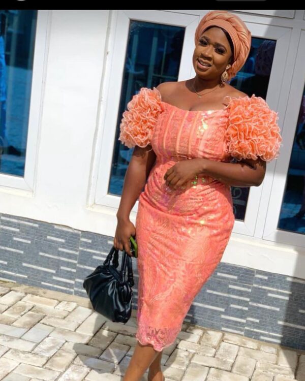 20 Fascinating Styles For Classy and Stylish Ladies - OD9JASTYLES