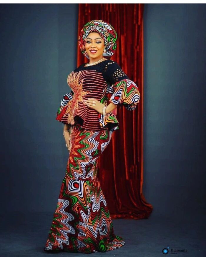 Beautiful Native Skirt and Blouse Styles for Fashionable Ladies ...