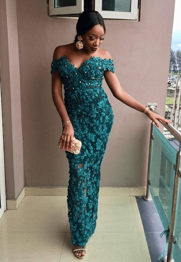 Beautiful Off-Shoulder Lace Outfit Ideas for Special Occasions ...