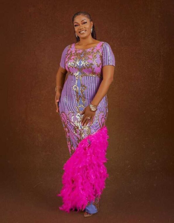 35 Dazzling Lace Styles That Every Woman Should Give A Try - OD9JASTYLES