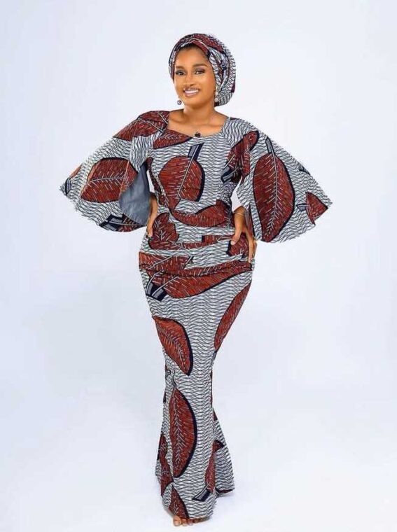 Gorgeous Ankara Native Gown for Ladies Suitable for Wedding Occasions ...